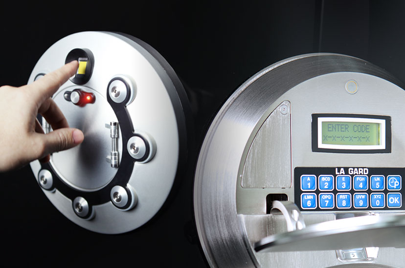 Brown Safe Support pages - Lock operation manuals